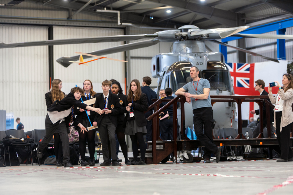 Flying Start Challenge sees Leonardo mentors inspire tomorrow’s South ...